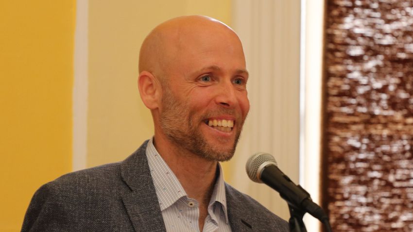 KEMMA - "Szép az élet" - 18 csontja tört, fél oldalára lebénult, de ...