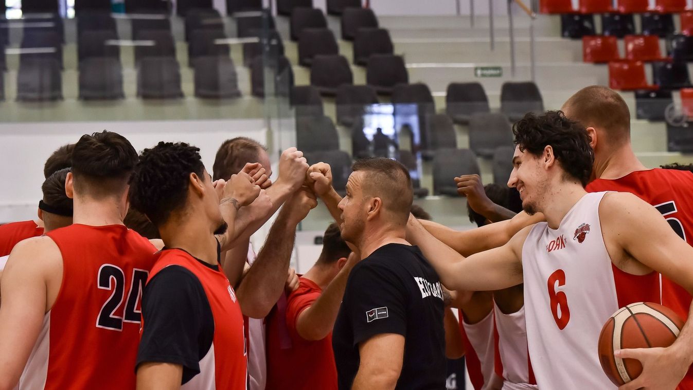 MVM-OSE Lions: Bányász Kupa pénetken és szombaton