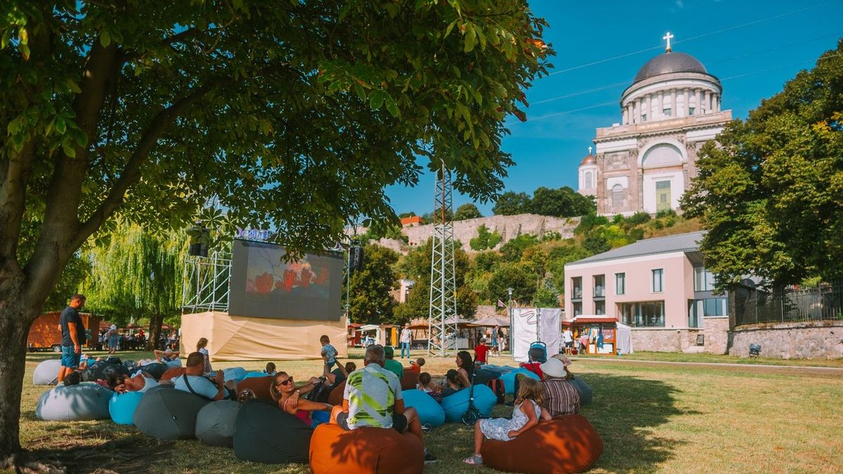 Turistaszezon Esztergomban: ennyien jöttek a nyáron a városba