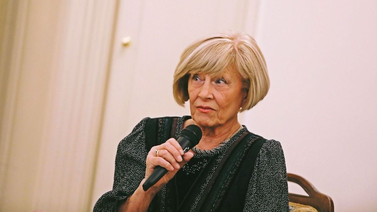 Kudlik Júlia újra Tatabányára érkezik