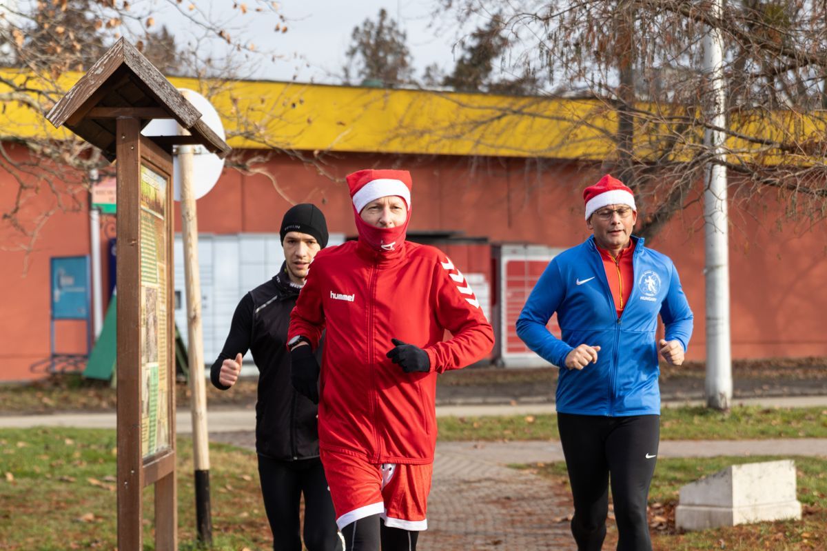 Mikulás Futás Komáromban: ötödször futnak a jó ügyért