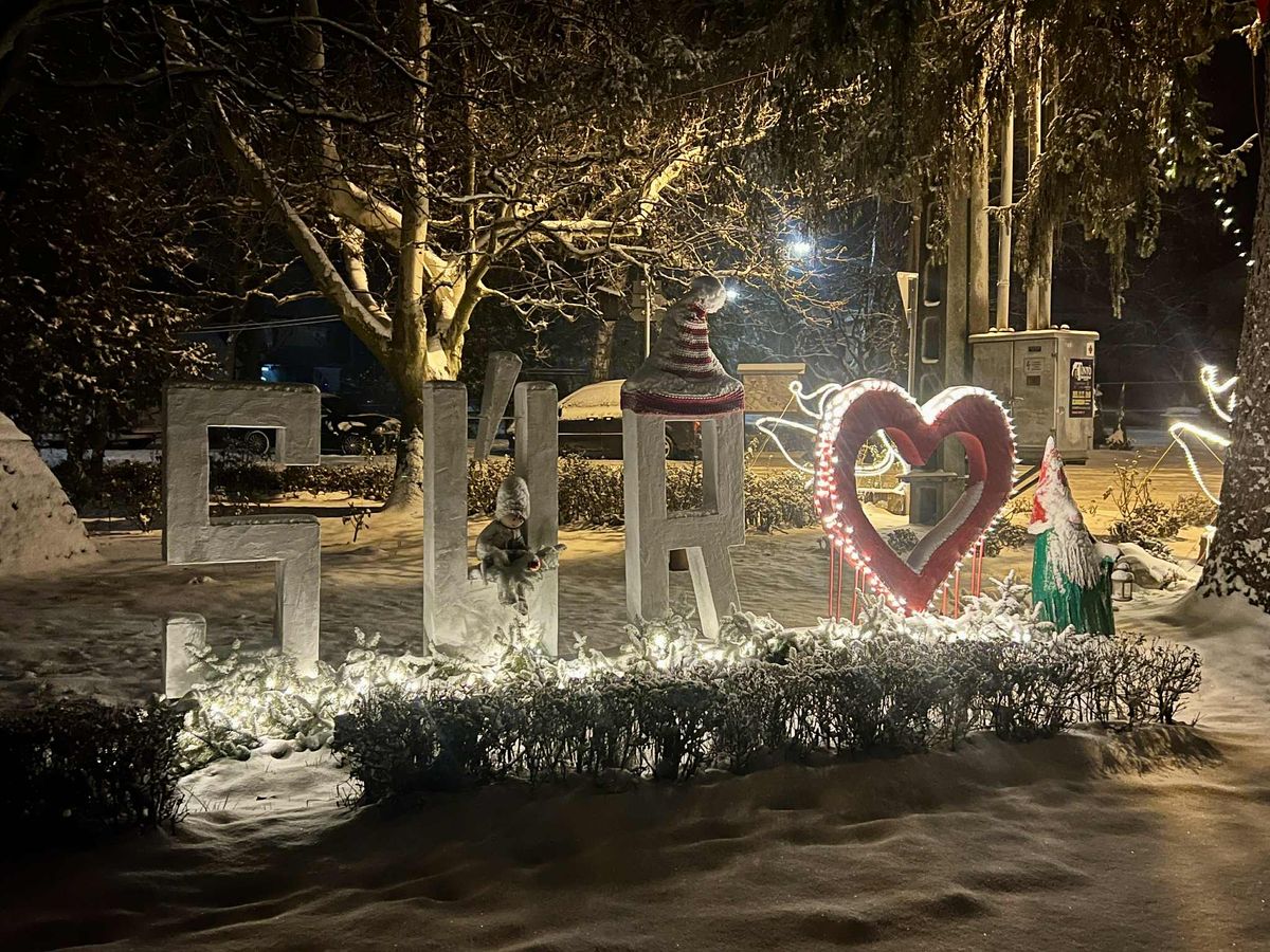 Hóesés Súron - a község körül másfél méteres hó is kialakult